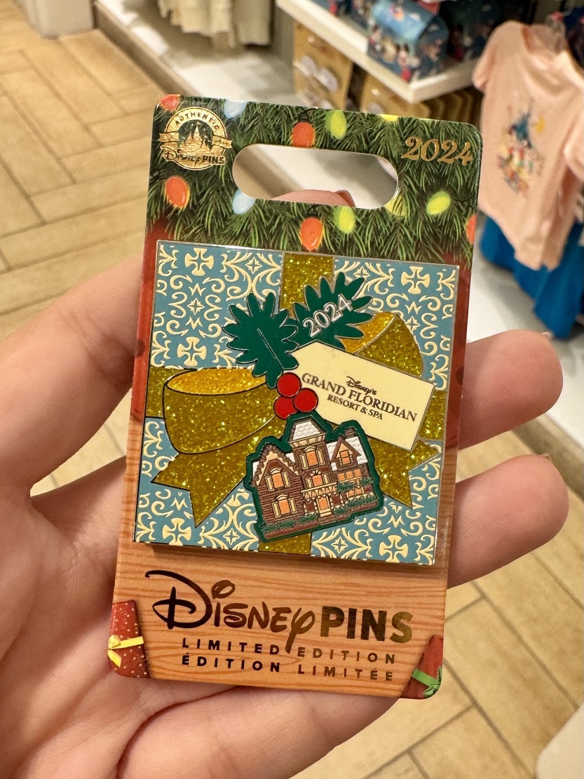 New Grand Floridian Merchandise Collection Celebrates 25 Years of ...