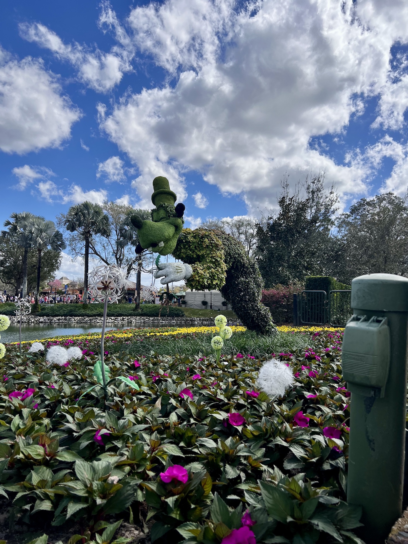 Disney Character Topiaries Arriving at EPCOT for Flower & Garden