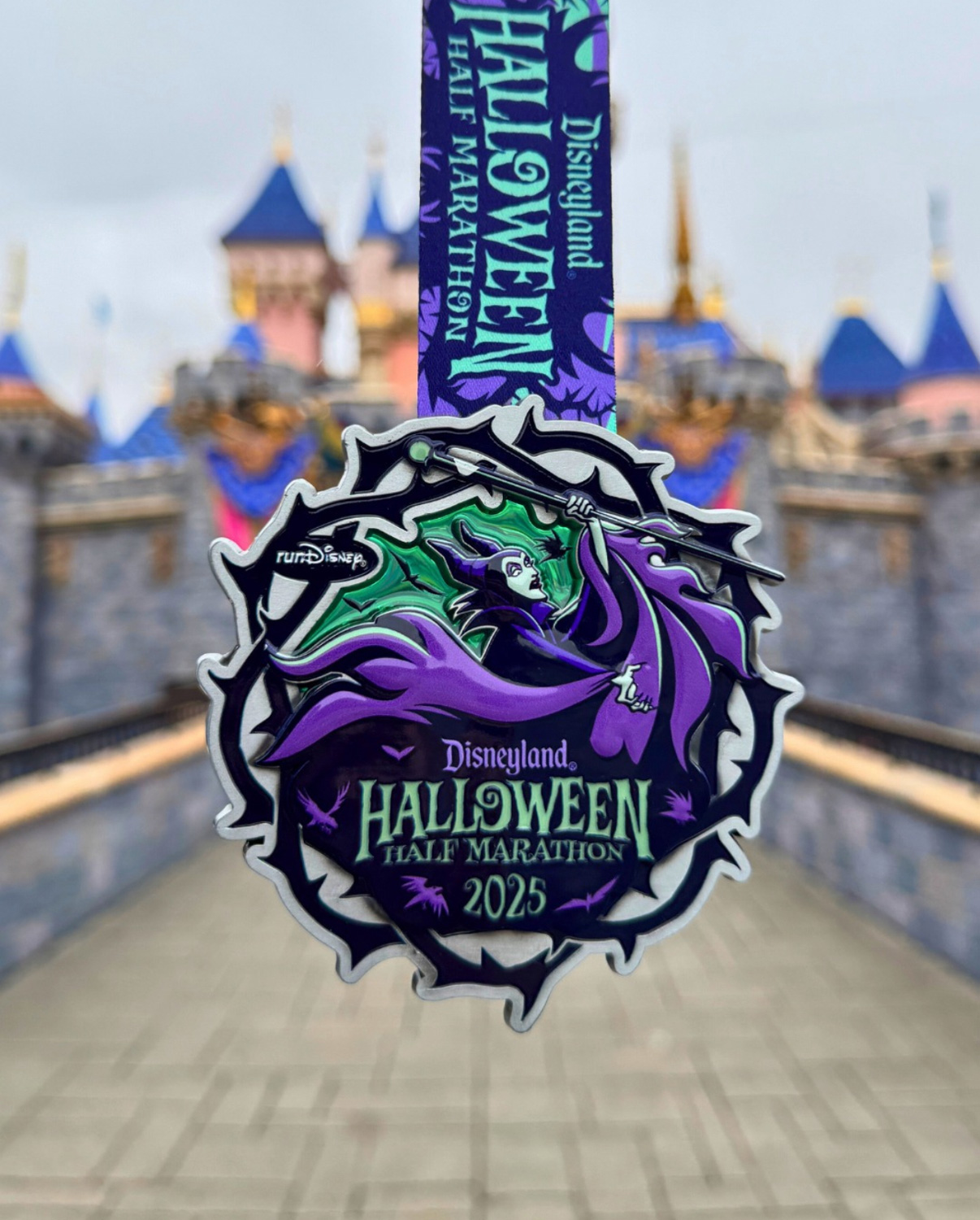 FIRST LOOK: Race Medals for 2025 Disneyland Halloween Half Marathon Weekend
