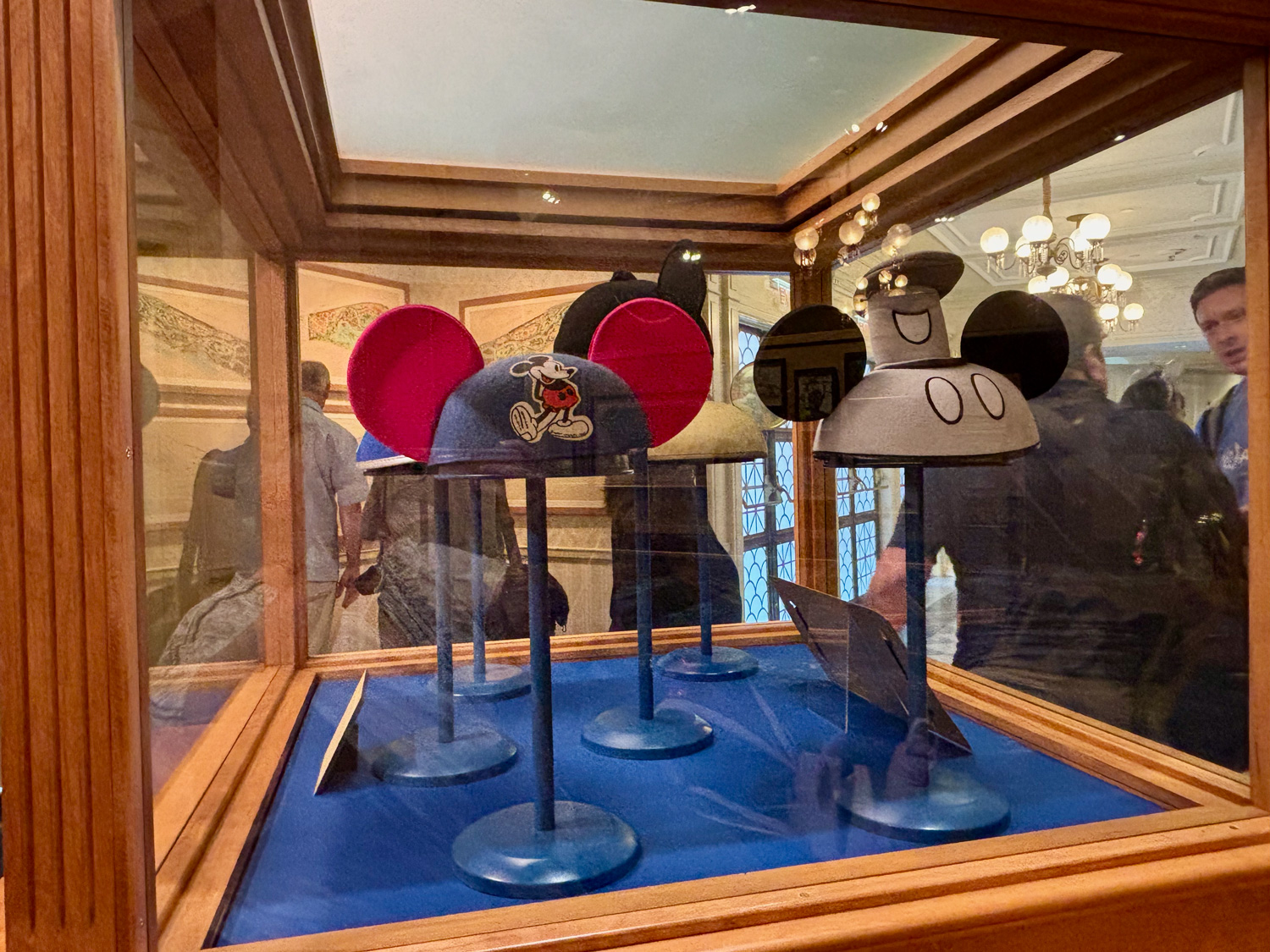 Walk in Walt’s Footsteps at Disneyland’s “Evolution of a Dream” Exhibit ...